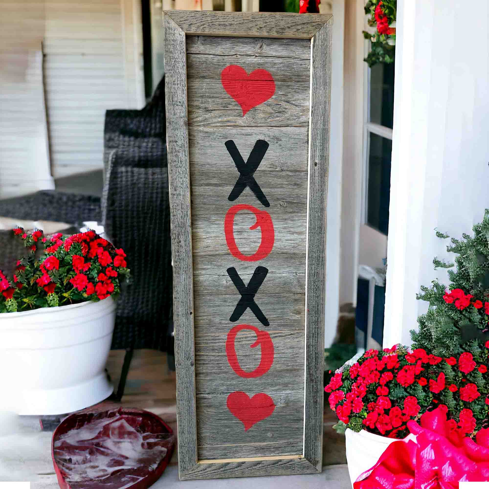 XOXO Sign (Valentine's Day Sign) - Rockin' Wood